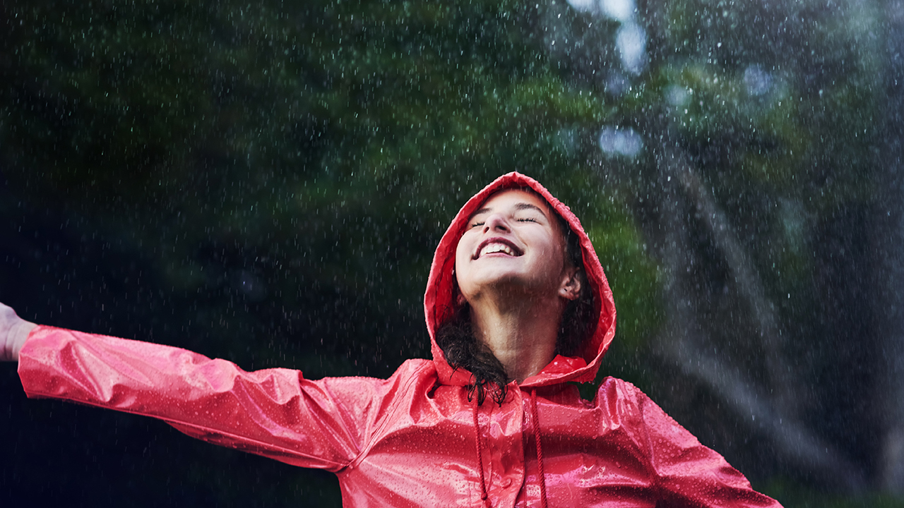 Magic rain: Οι χημικές ενώσεις που κρύβονται στη μυρωδιά της βροχής